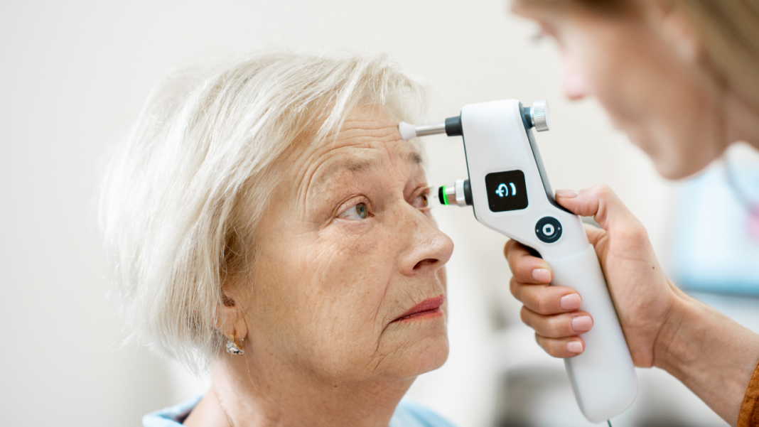 Pressure Behind Eyes – Causes and Treatment | EDML